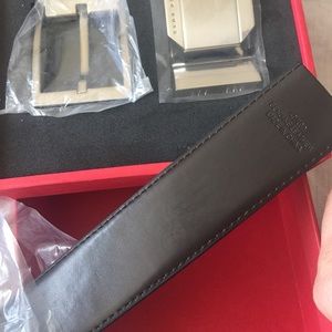 Hugo Boss | Accessories | Hugo Boss Men Reversible Leather Belt Gift ...